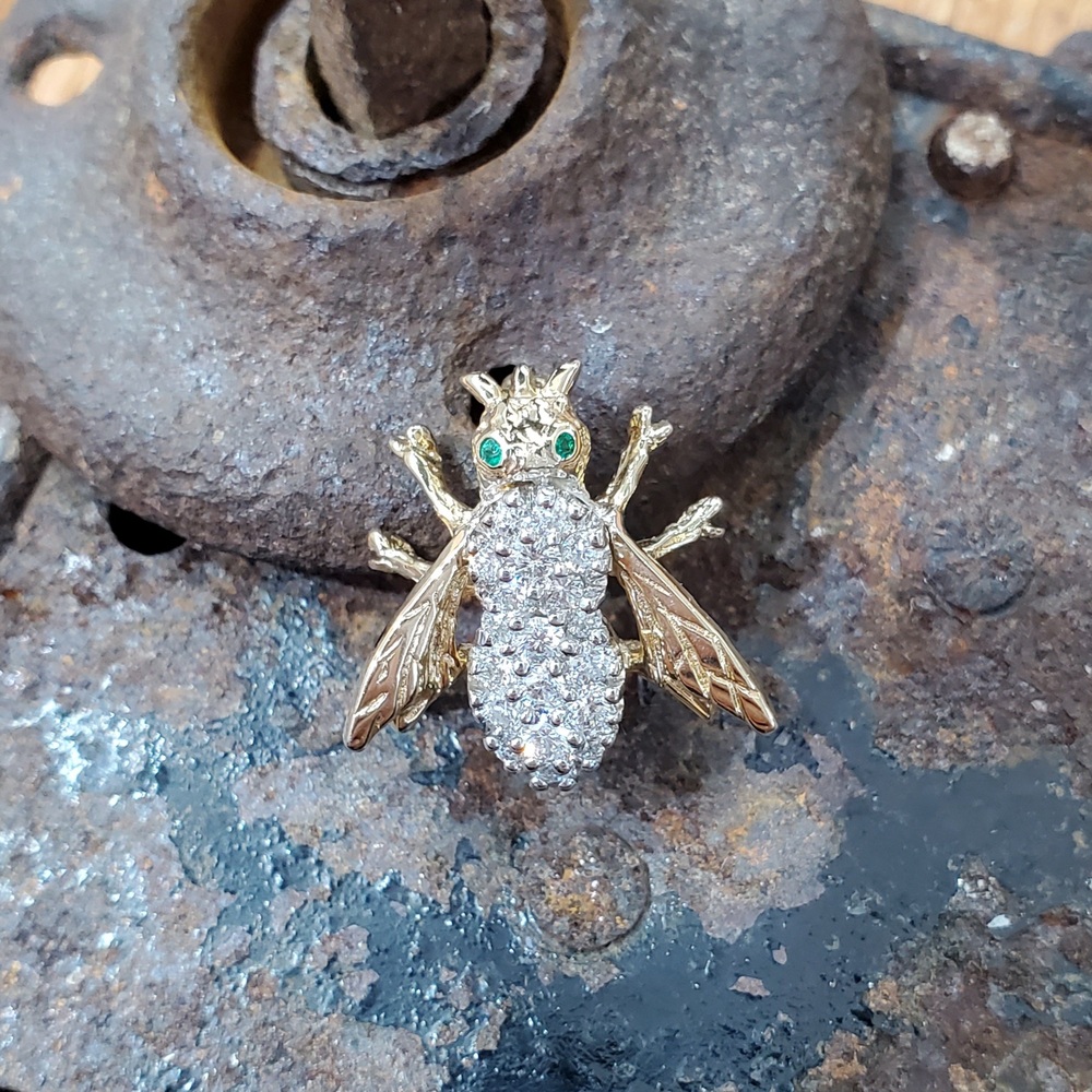 Mary Kay .50ctw Diamond Bee | Dynasty Jewelry and Loan